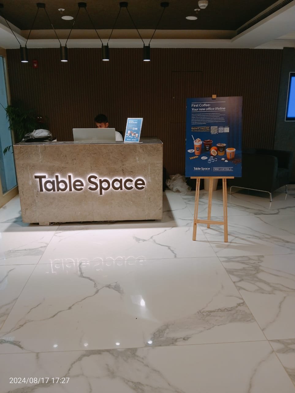 Custom Display Units | Retail & Exhibition Display Solutions